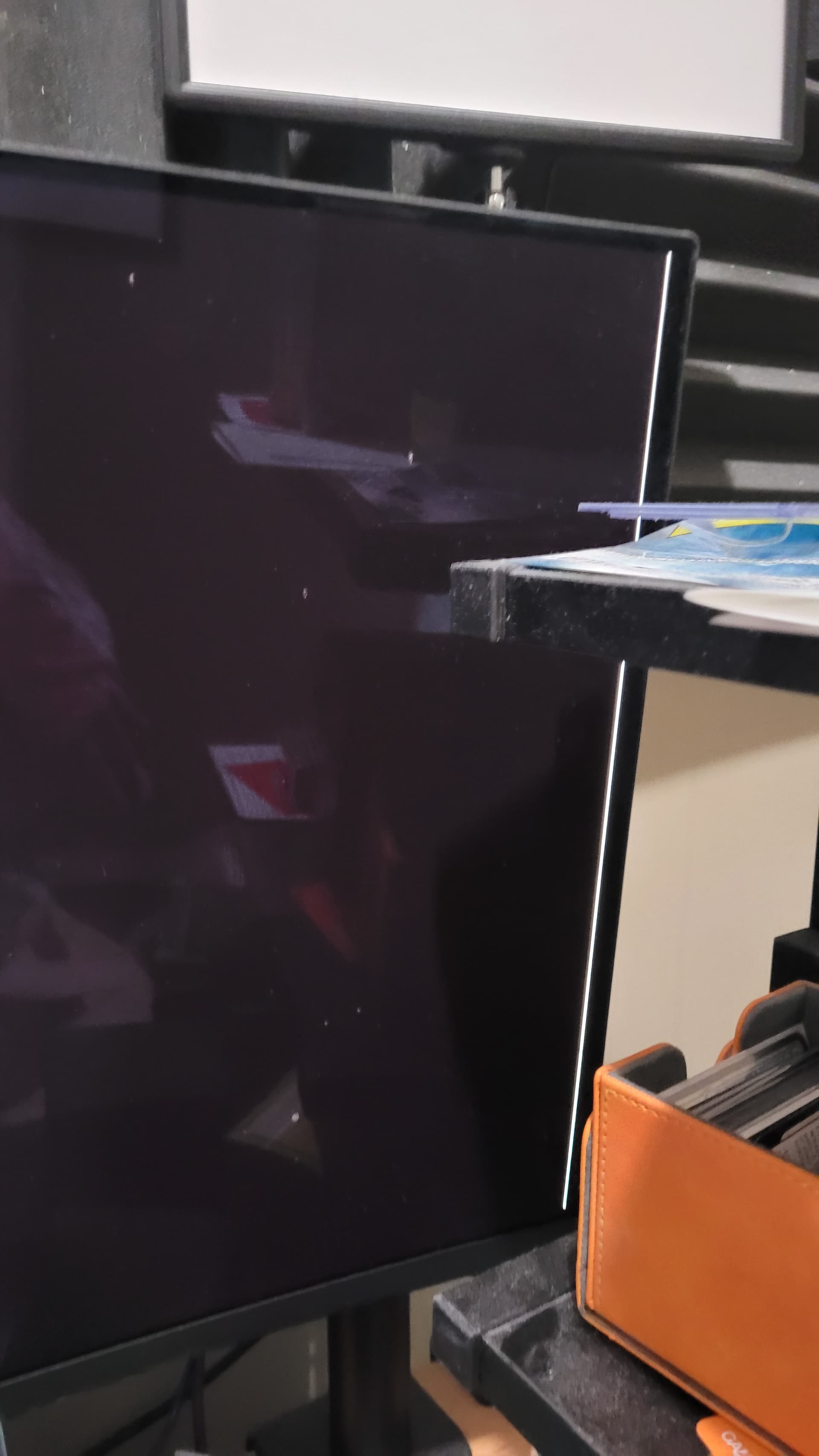 Odd White Line of Pixels - Gaming, sound and video - EndeavourOS